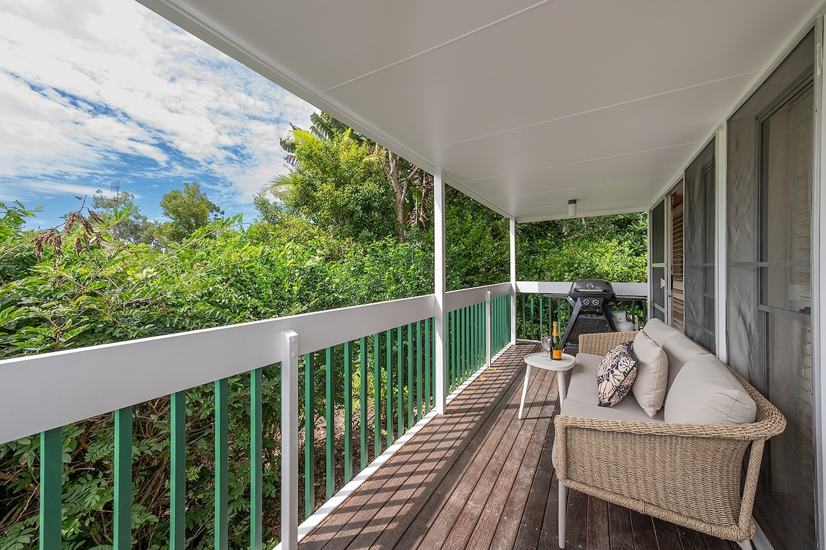 Little Cove Hideaway Noosa – Retreat by the Beach - BNB Booking